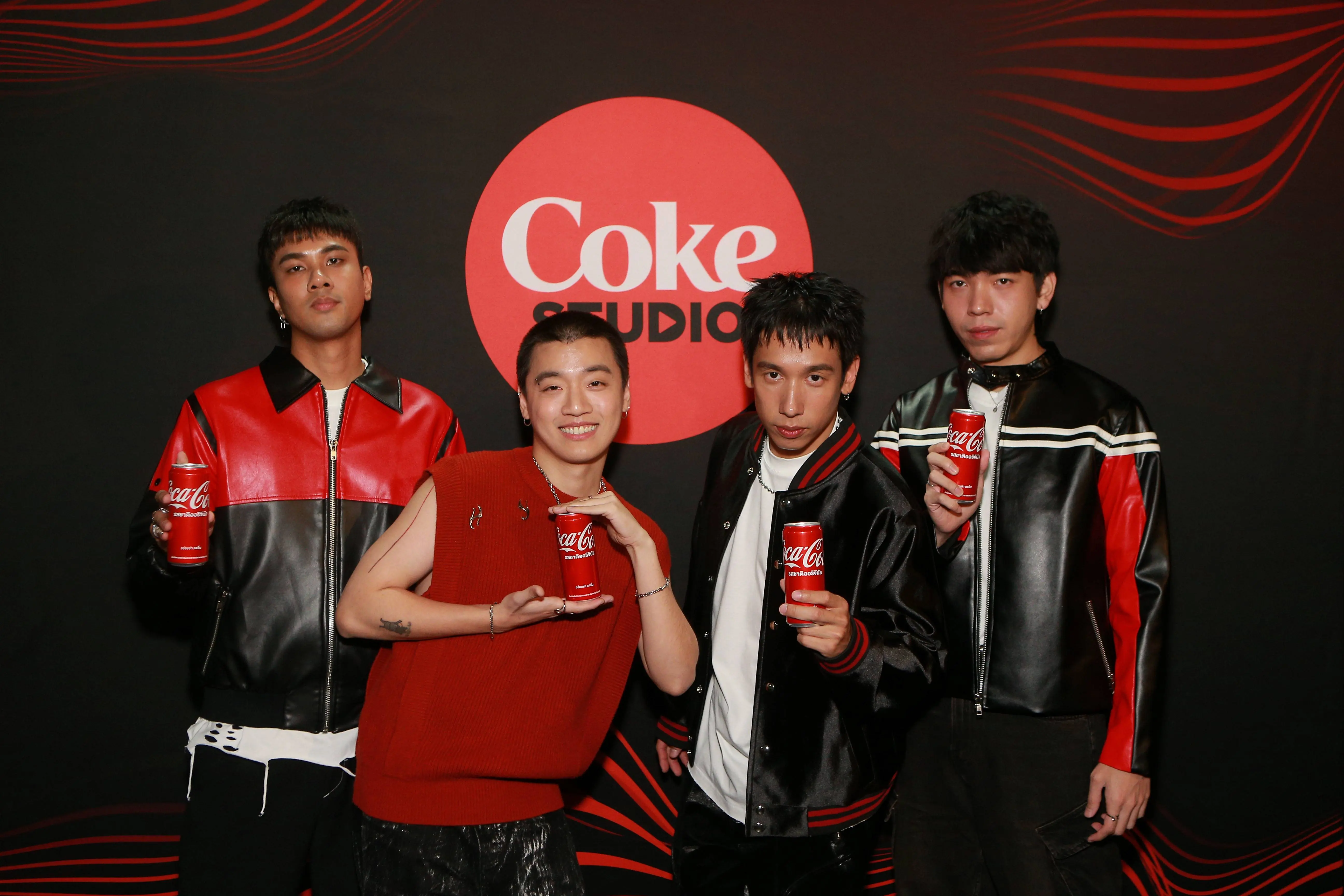กลุ่มธุรกิจโคคา-โคล่า ในประเทศ | ThaiNamthip Coca-Cola